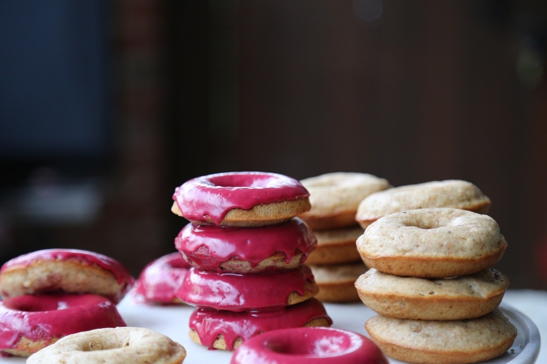 Baked Vanilla Bean Donuts - Edible Nashville